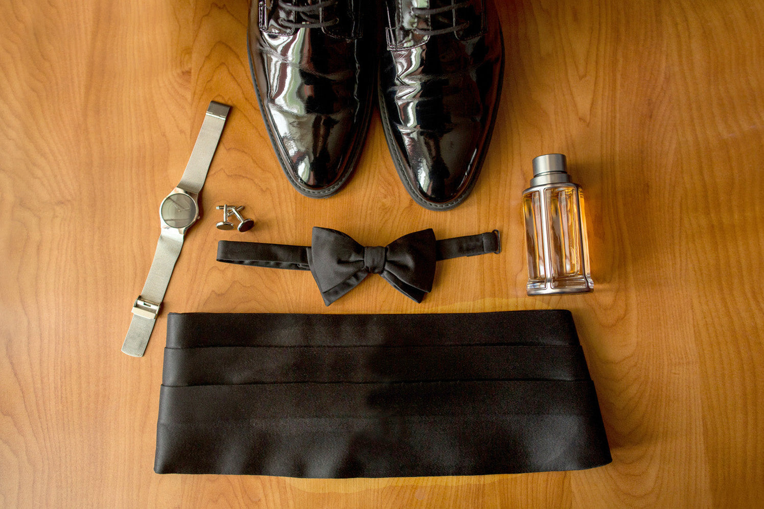 Cummerbund Style FAQ: Can You Mix & Match a Bow Tie & Cummerbund? | R ...